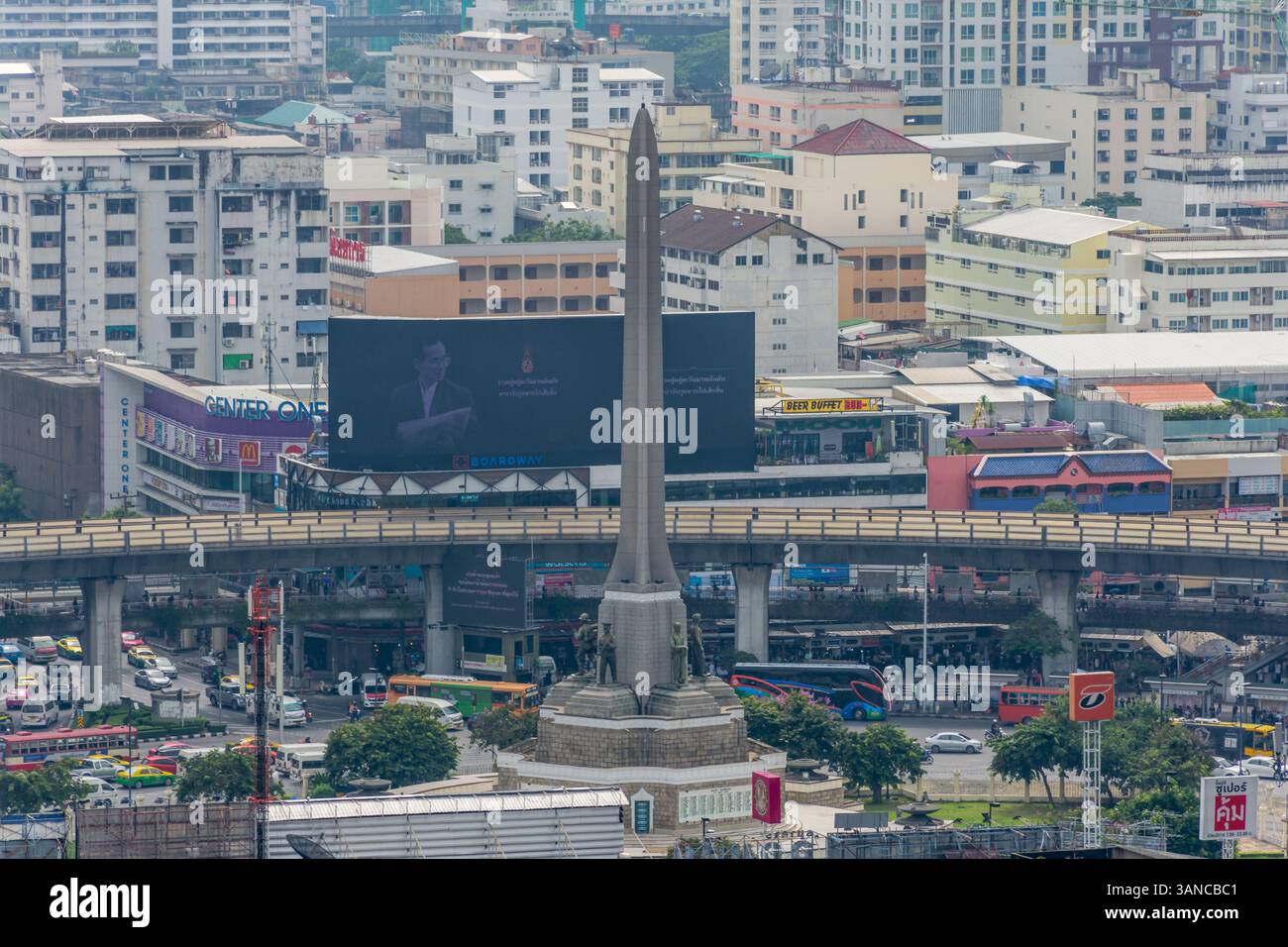 Bangkok, Thailand - October 18, 2016 : Cityscape and Victory Monument ...