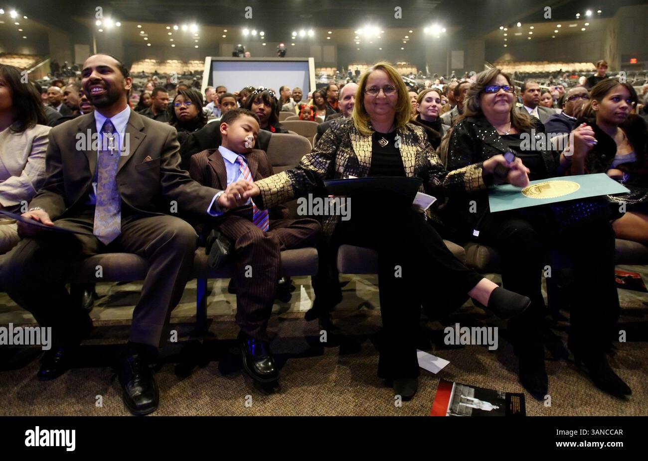 Yvonne mitchell hi-res stock photography and images - Alamy