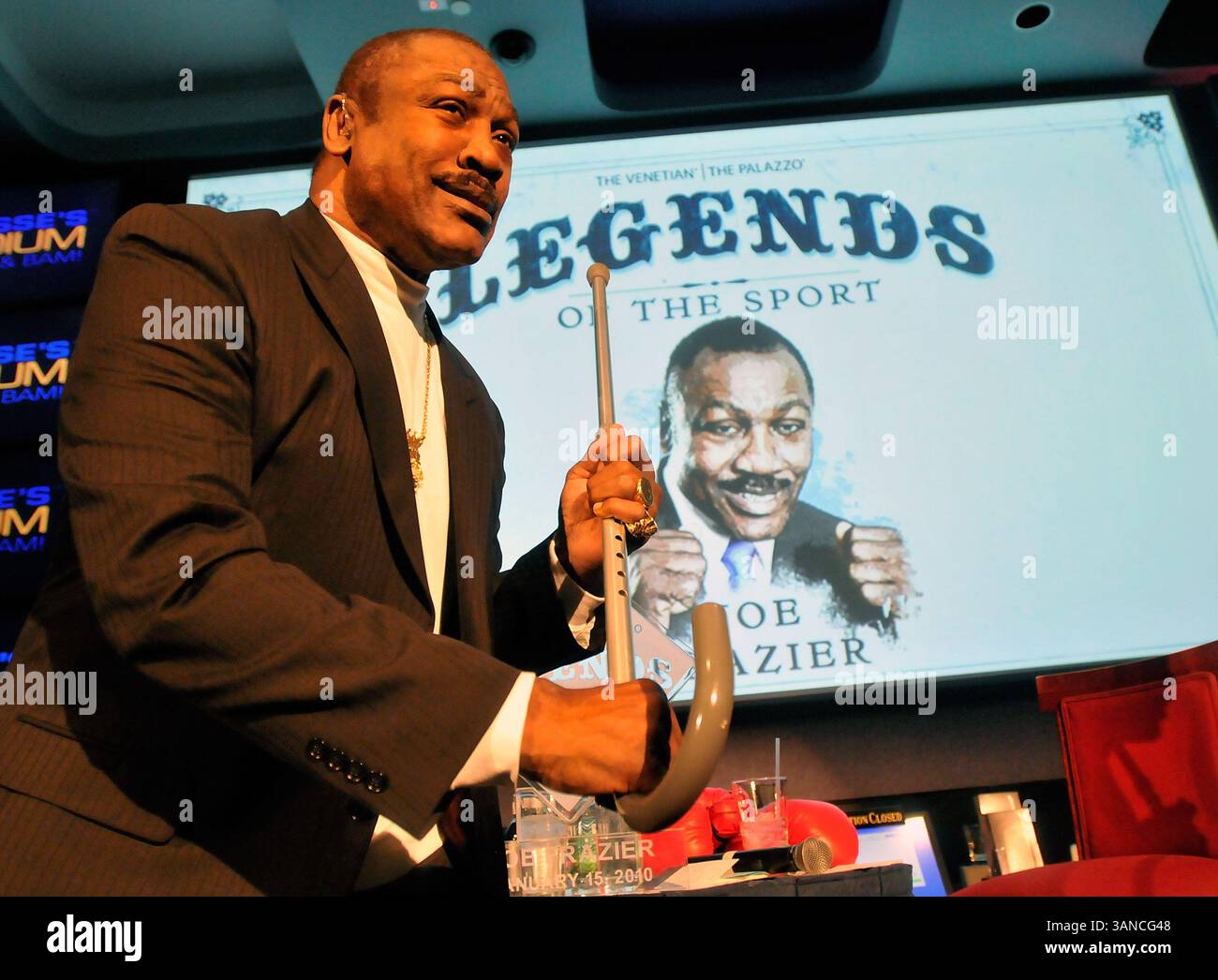 Jan. 15, 2010 - Las Vegas, Nevada, USA - Retired heavy weight boxing ...