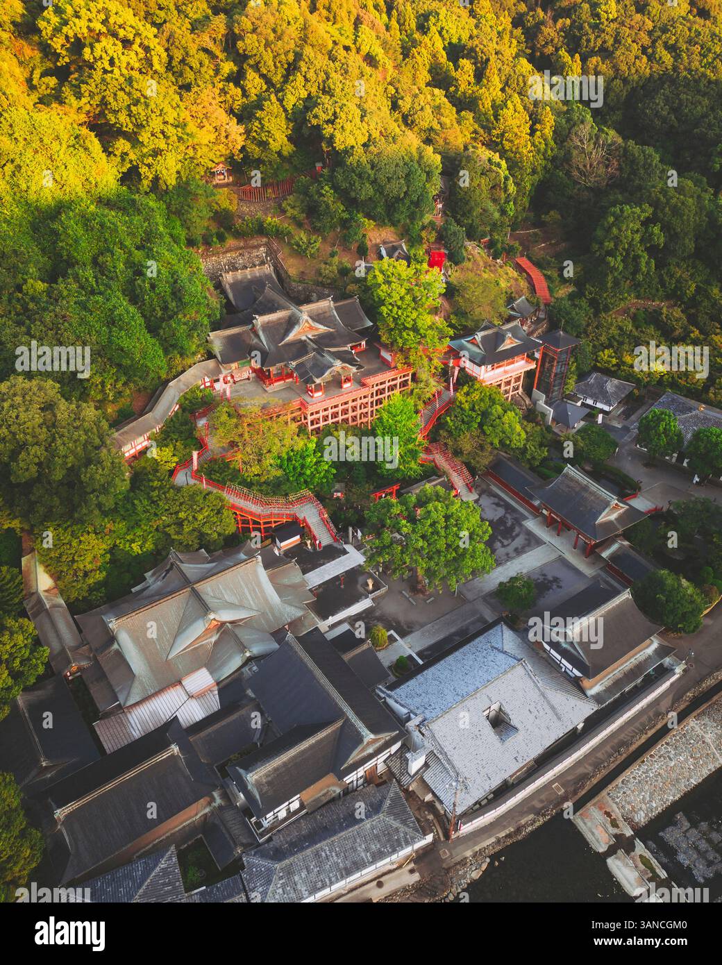 Aerial shot of the famous Yutoku Inari-jinja Temple at sunrise, Furueda ...