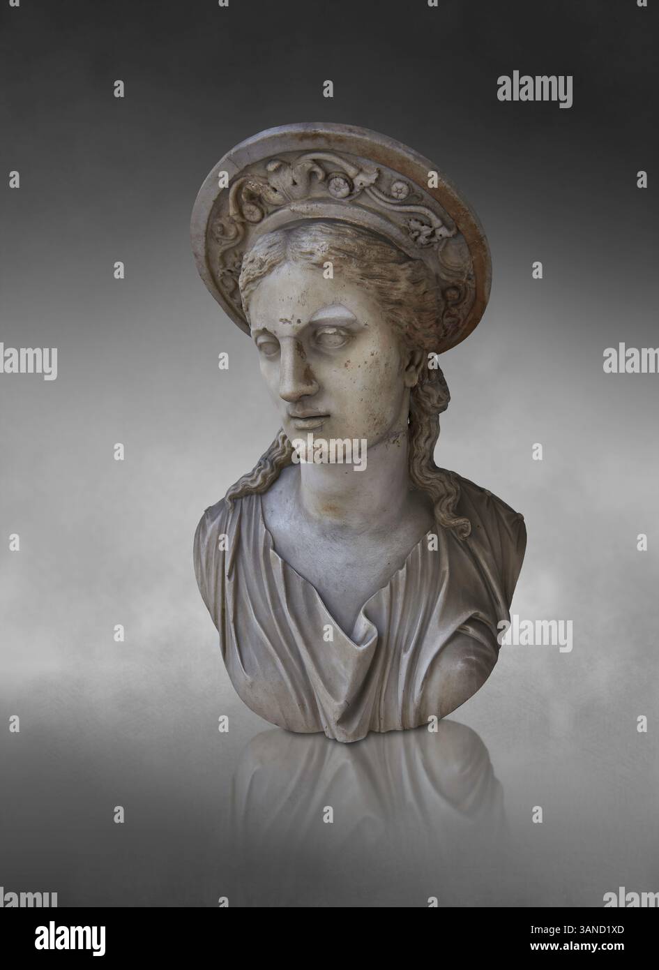 Roman portrait bust of Juno Pentini 1st cent AD Roman copy of a ...