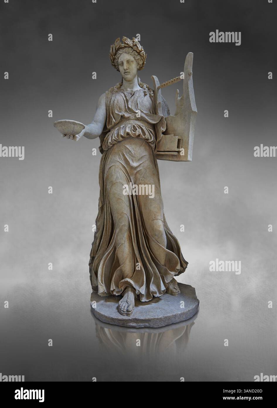 Roman statue of Apollo playing a lyre, Roman interpretation of a 5th ...