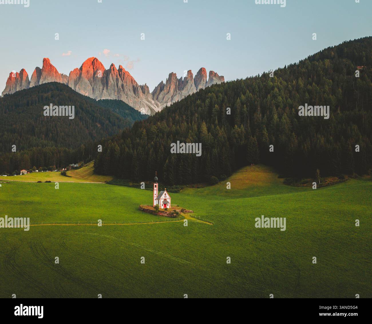 Ranui hi-res stock photography and images - Alamy