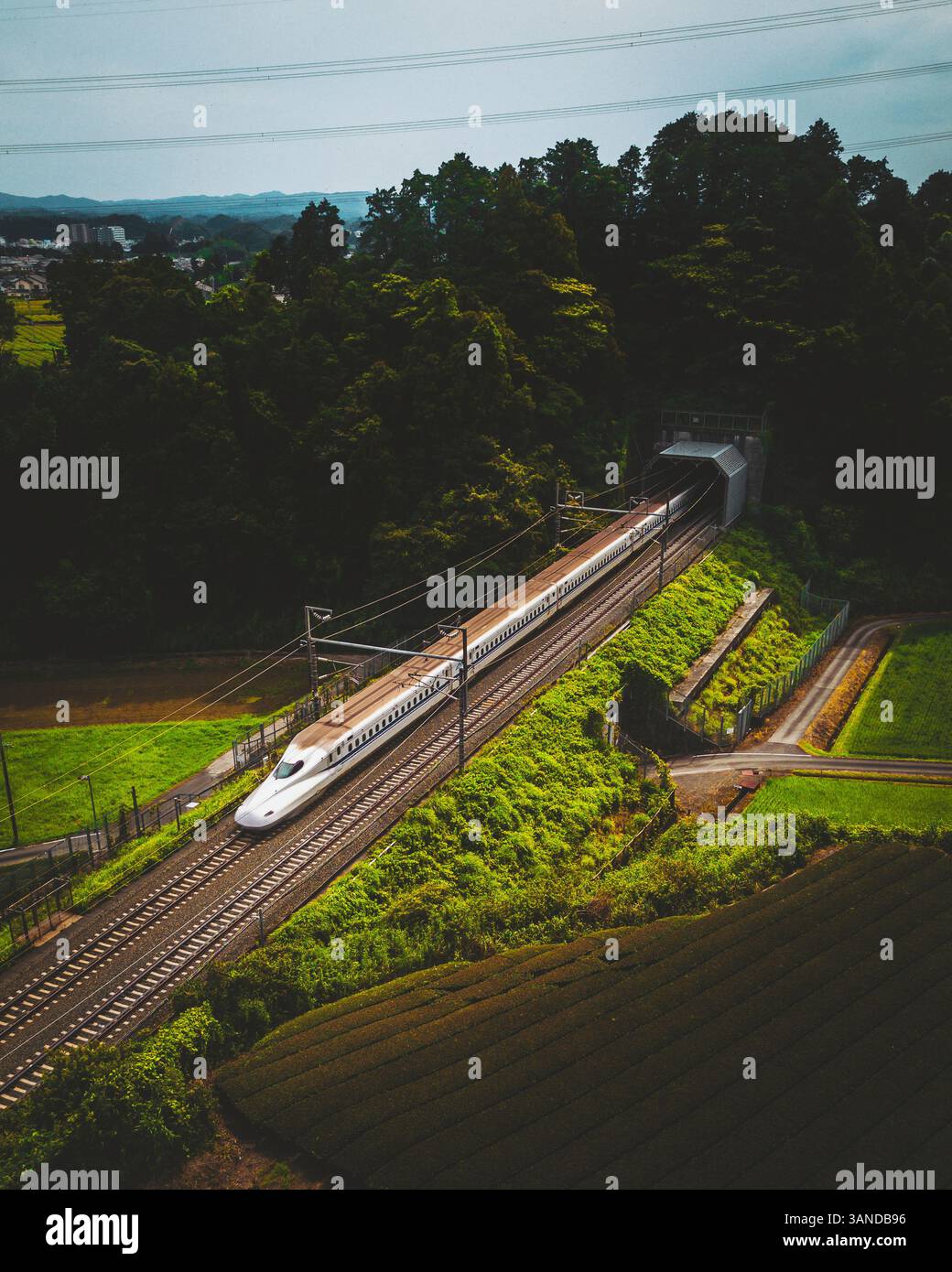 Kyushu shinkansen high speed train hi-res stock photography and images ...