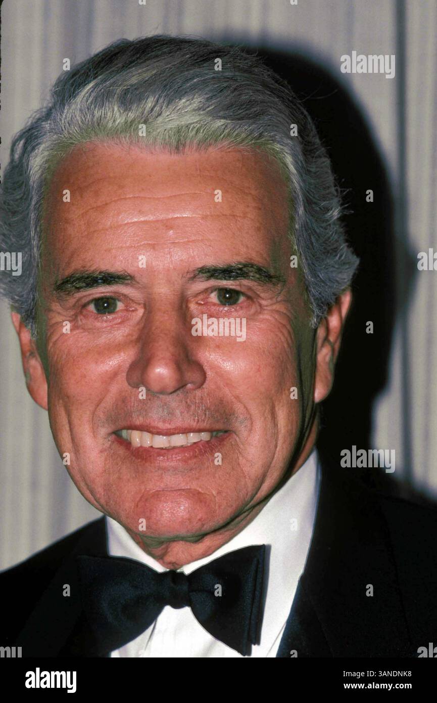 JOHN FORSYTHE (born Jacob Lincoln Freund, Jan. 29, 1918 - April 1, 2010 ...