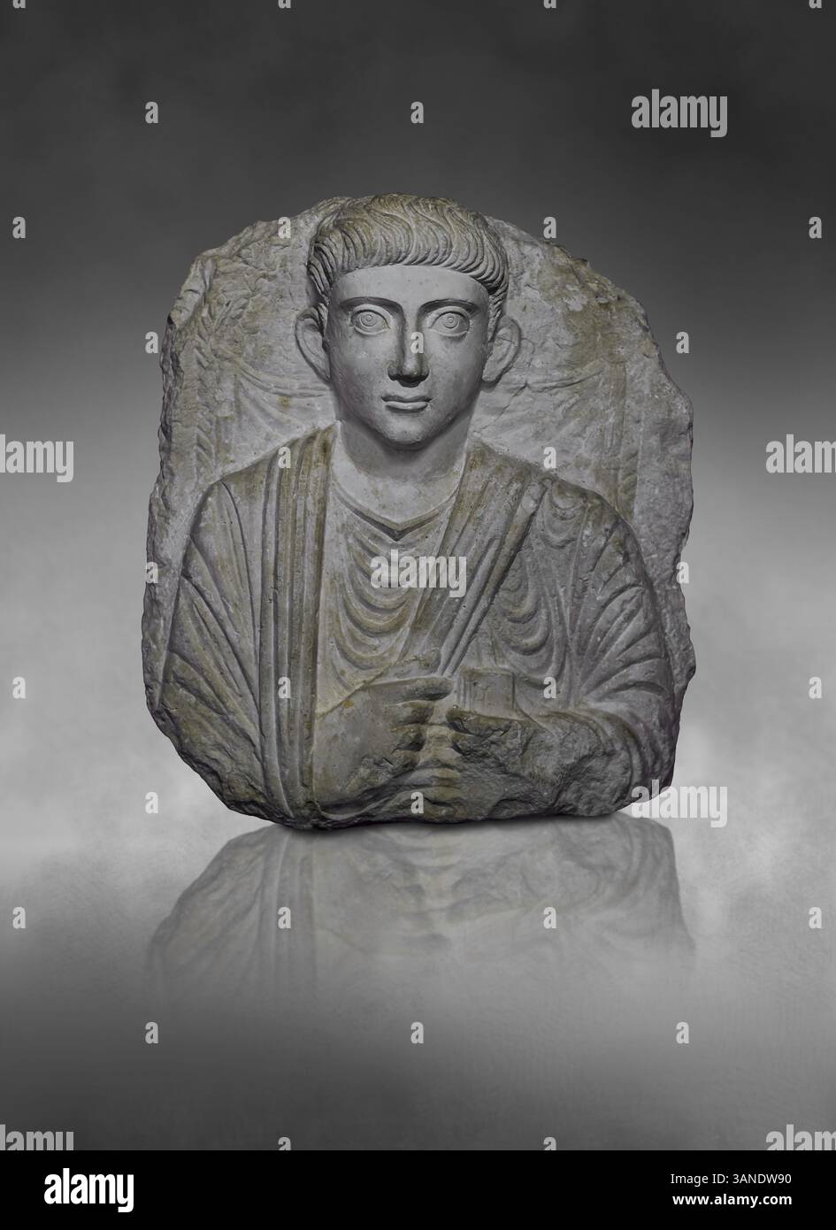Roman bronze palmyra tomb statue hi-res stock photography and images ...