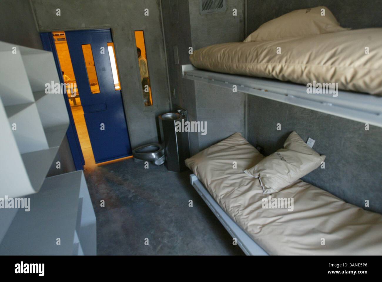 Delano state prison cells hi-res stock photography and images - Alamy