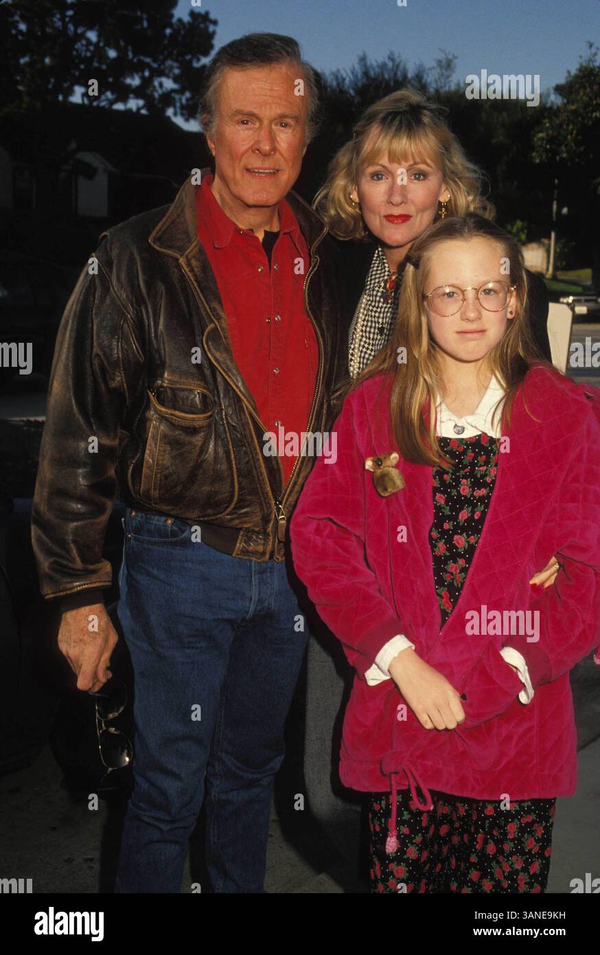 Dec. 00, 1992 - ROBERT CULP with wife CANDACE FAULKNER AND DAUGHTER ...