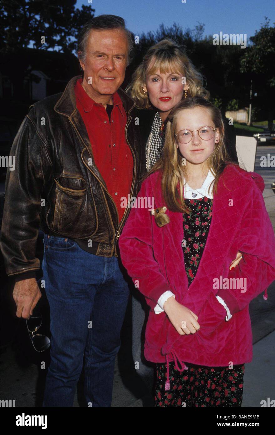 Dec. 00, 1992 - ROBERT CULP with wife CANDACE FAULKNER AND DAUGHTER ...