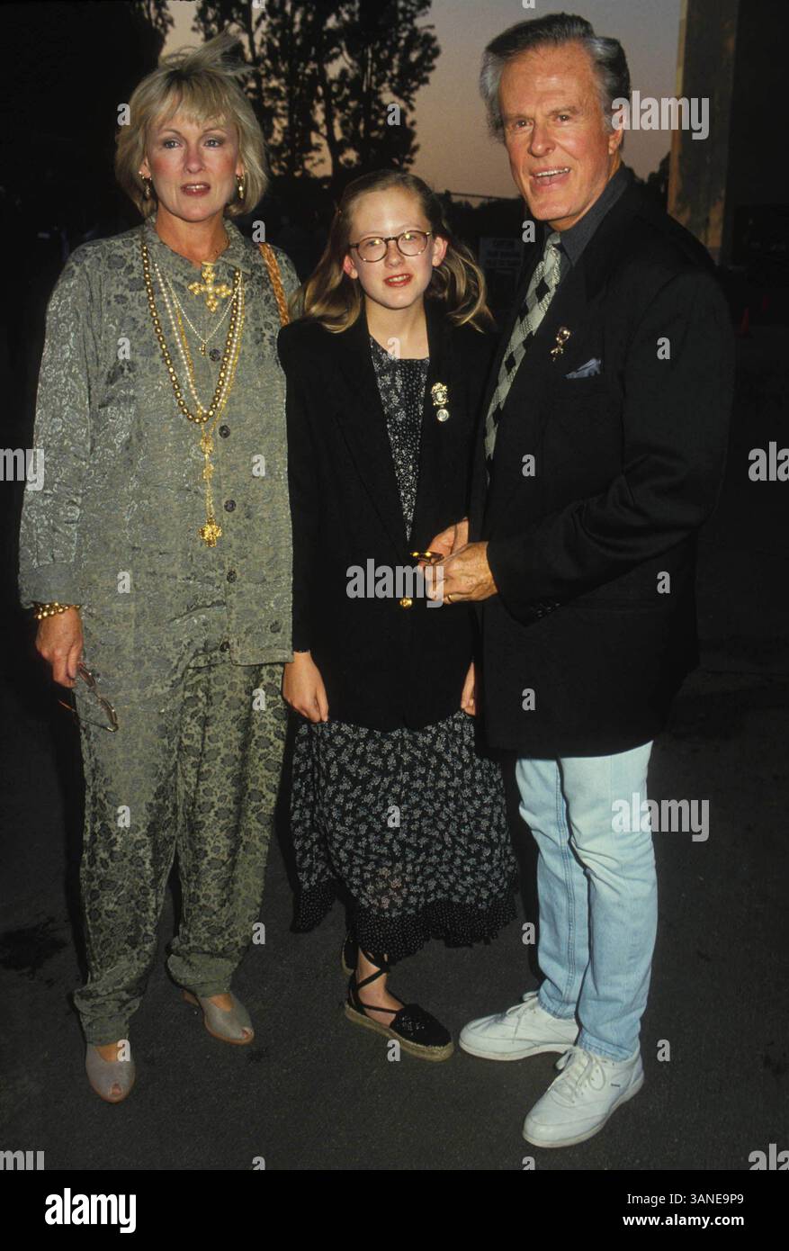 Dec. 00, 1994 - ROBERT CULP with wife CANDACE FAULKNER AND DAUGHTER ...