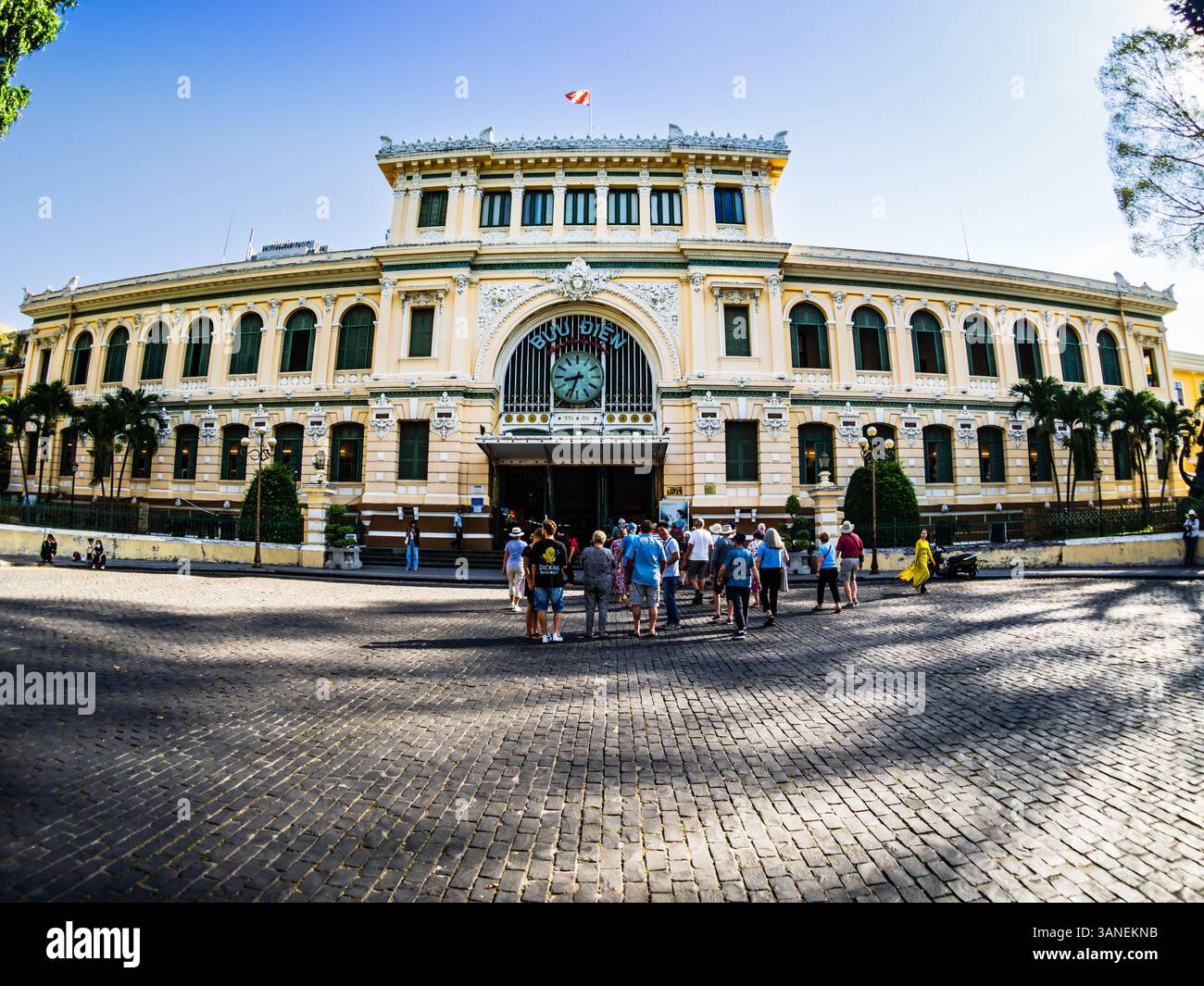 The Buu Dien Saigon Central Post Office 1, Ho Chi Minh City, Vietnam ...