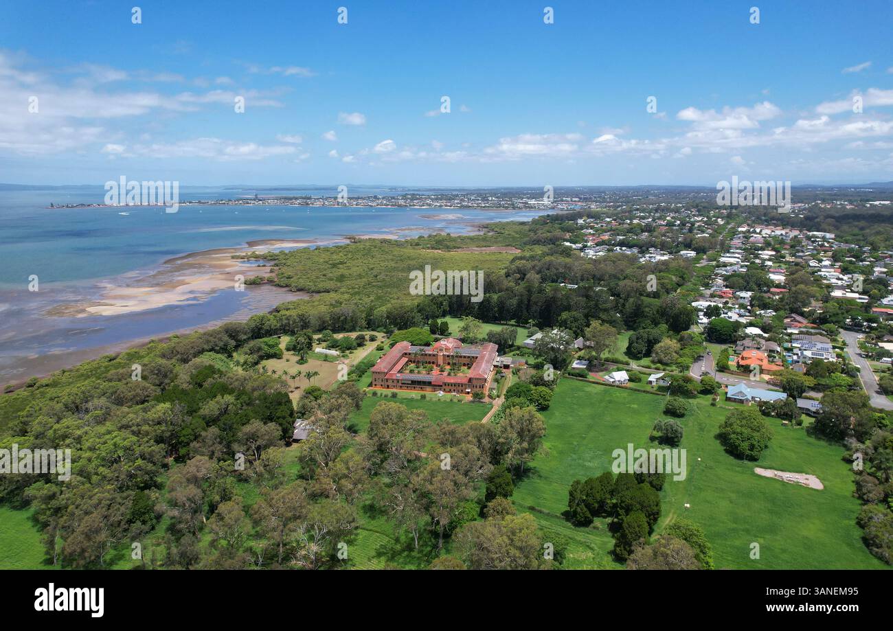 Aerial view of tranquil Moreton Bay with Cleveland Point and historic ...