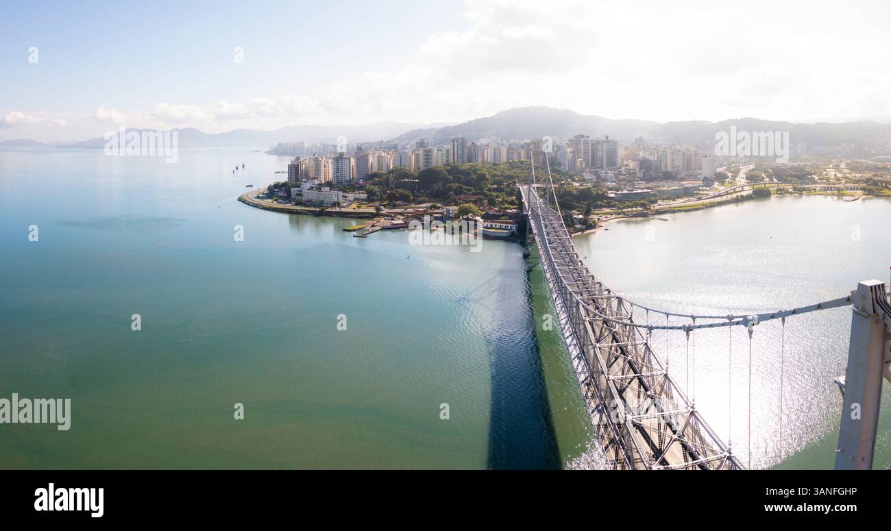 Aerial view of hercilio luz bridge early in the morning, Florianópilis ...