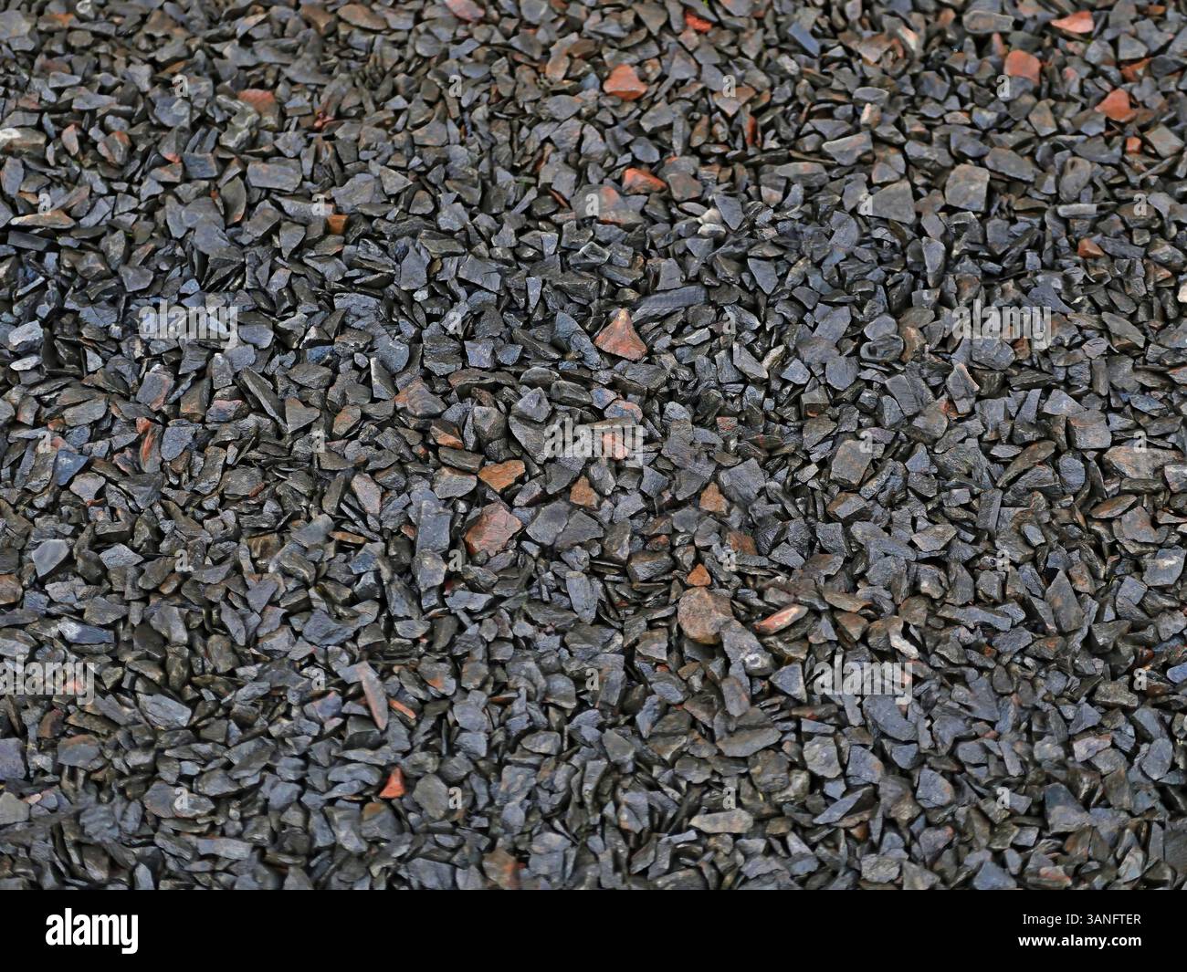 Anthracite-Colored Angular Pebbles for Paths and Driveways, Ideal ...