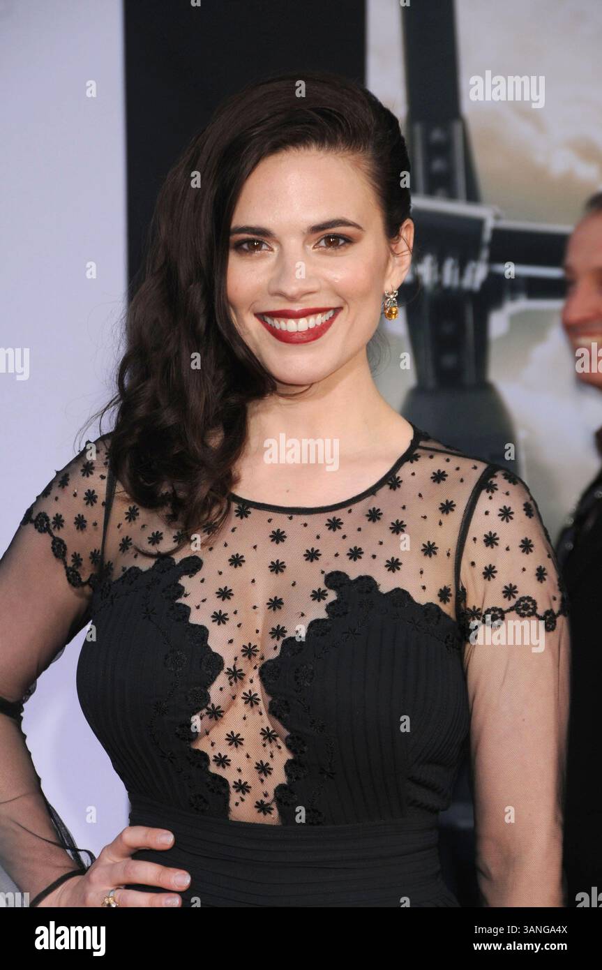 Hayley atwell captain america hi-res stock photography and images - Alamy