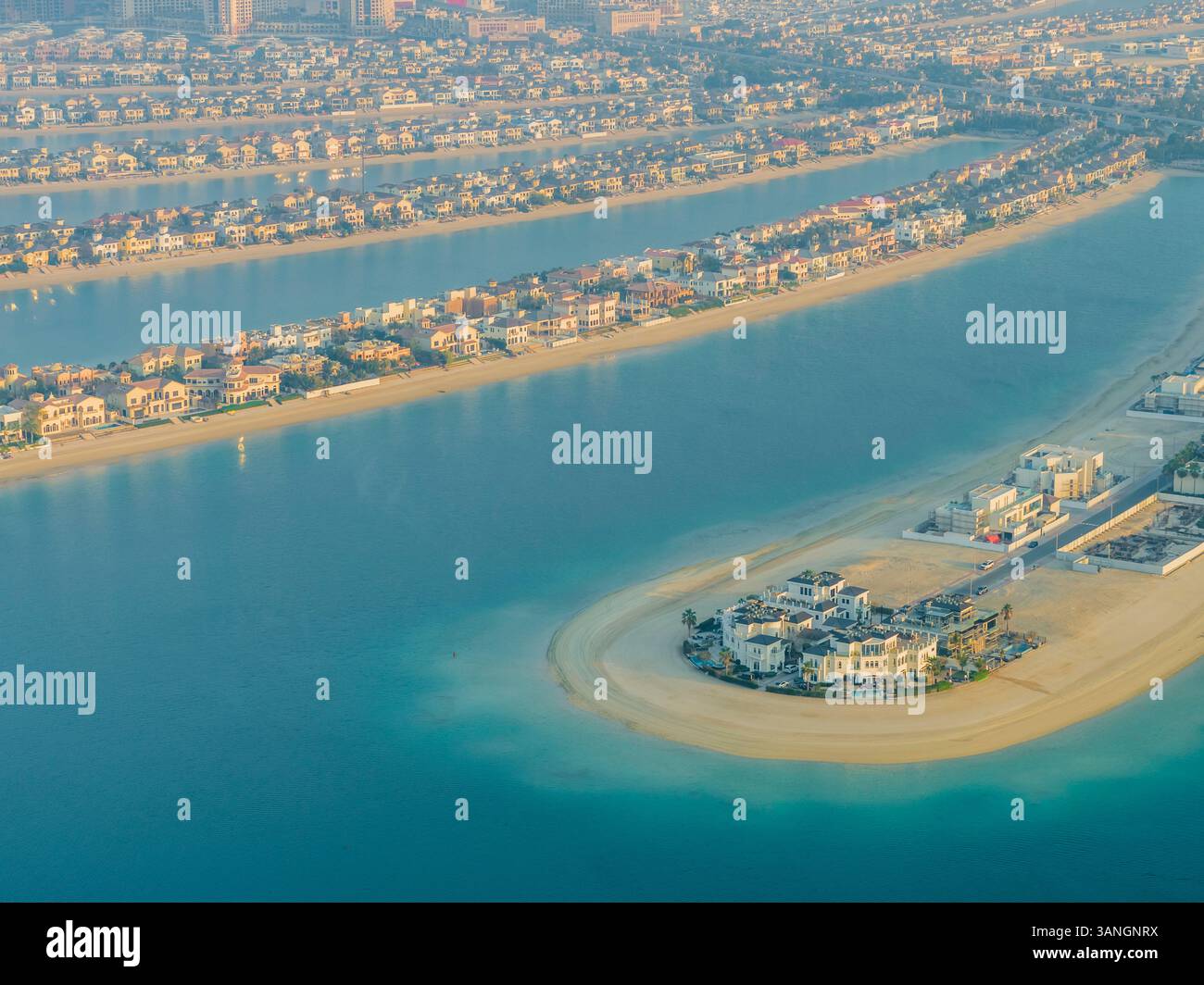 Aerial view of the Palm Jumeirah and Nakhlat Jumeira, Dubai, United ...
