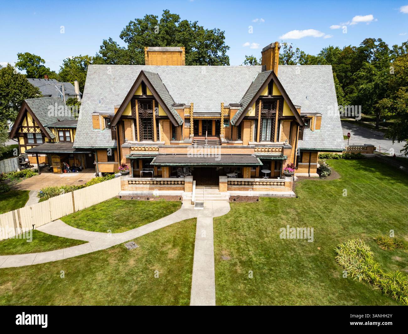 Moore-Dugal Residence, Frank Lloyd Wright, 333 Forest Ave, Oak Park, IL ...
