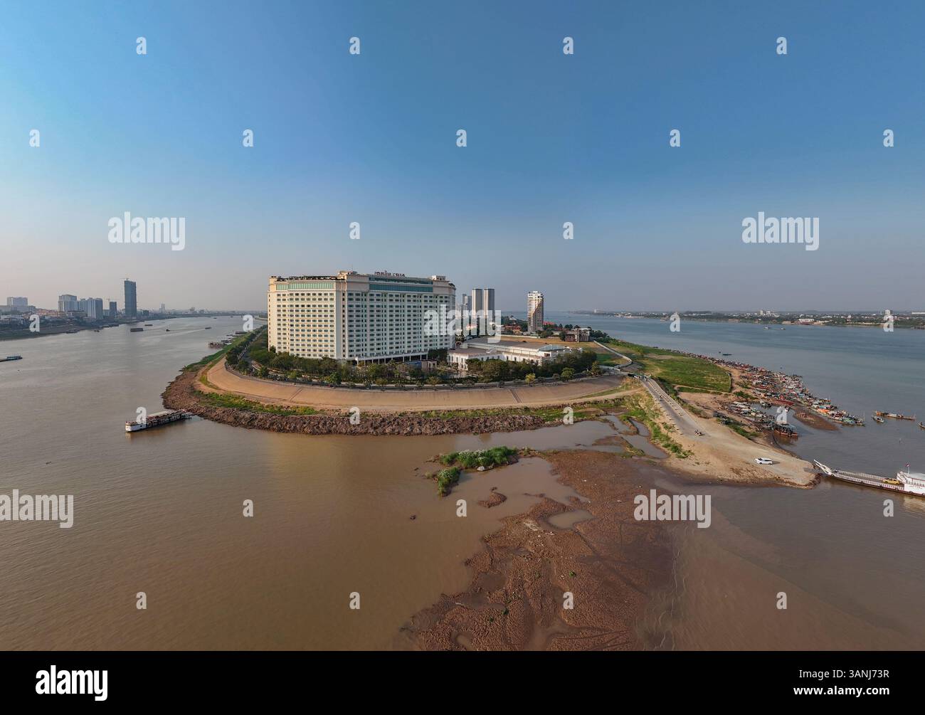 Aerial view of sokha hotel along the waterfront of tonle sap and mekong ...
