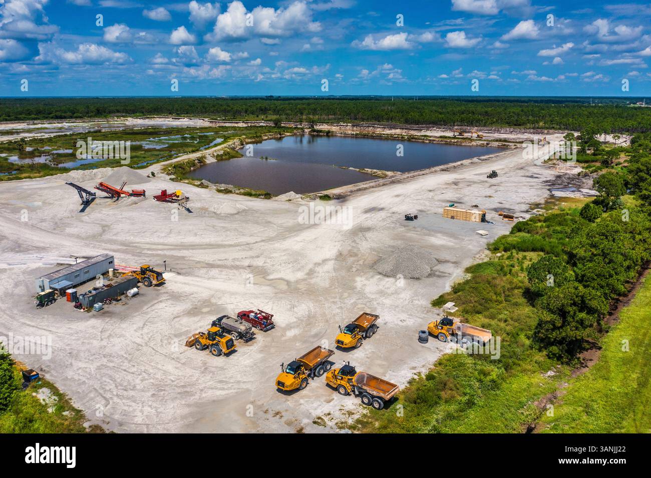 Stavola aggregate supply hi-res stock photography and images - Alamy