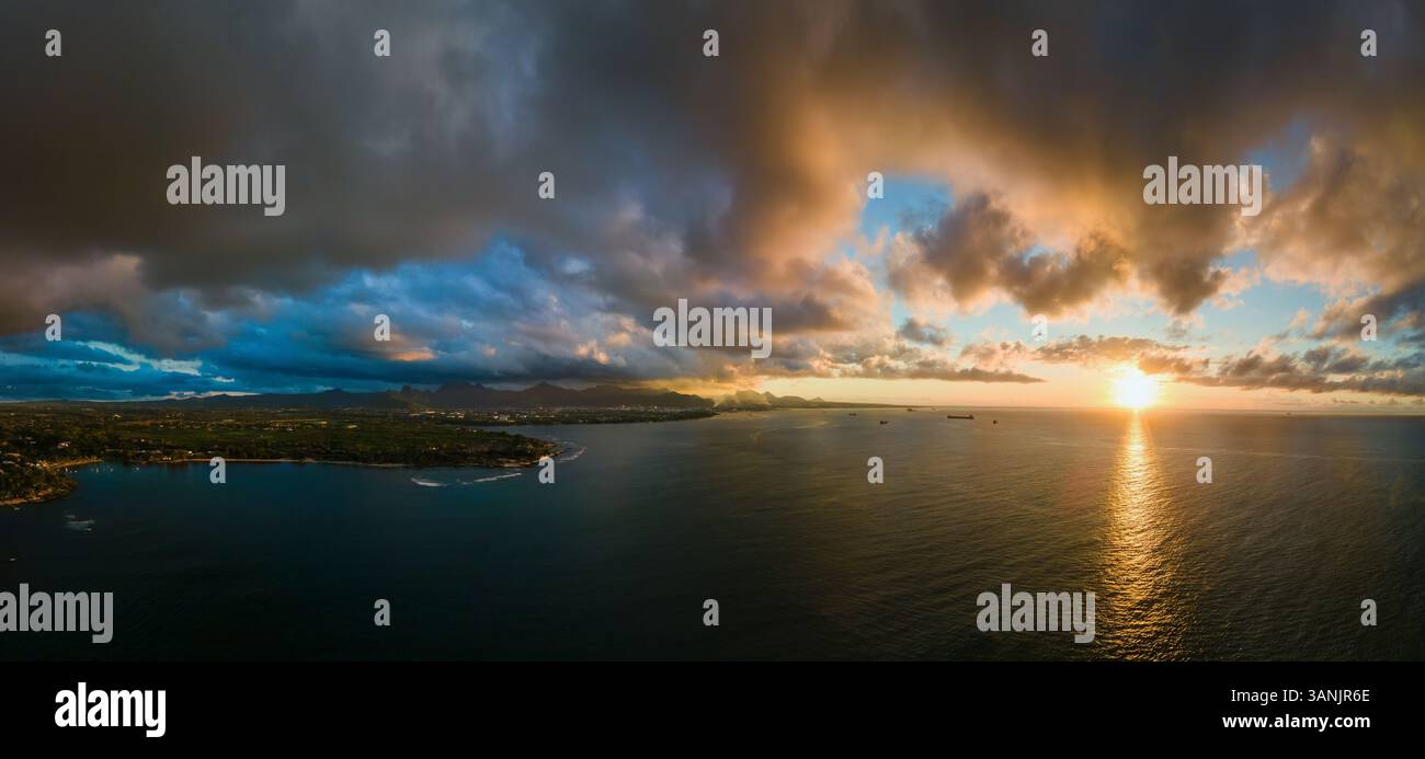 Balaclava public beach hi-res stock photography and images - Alamy