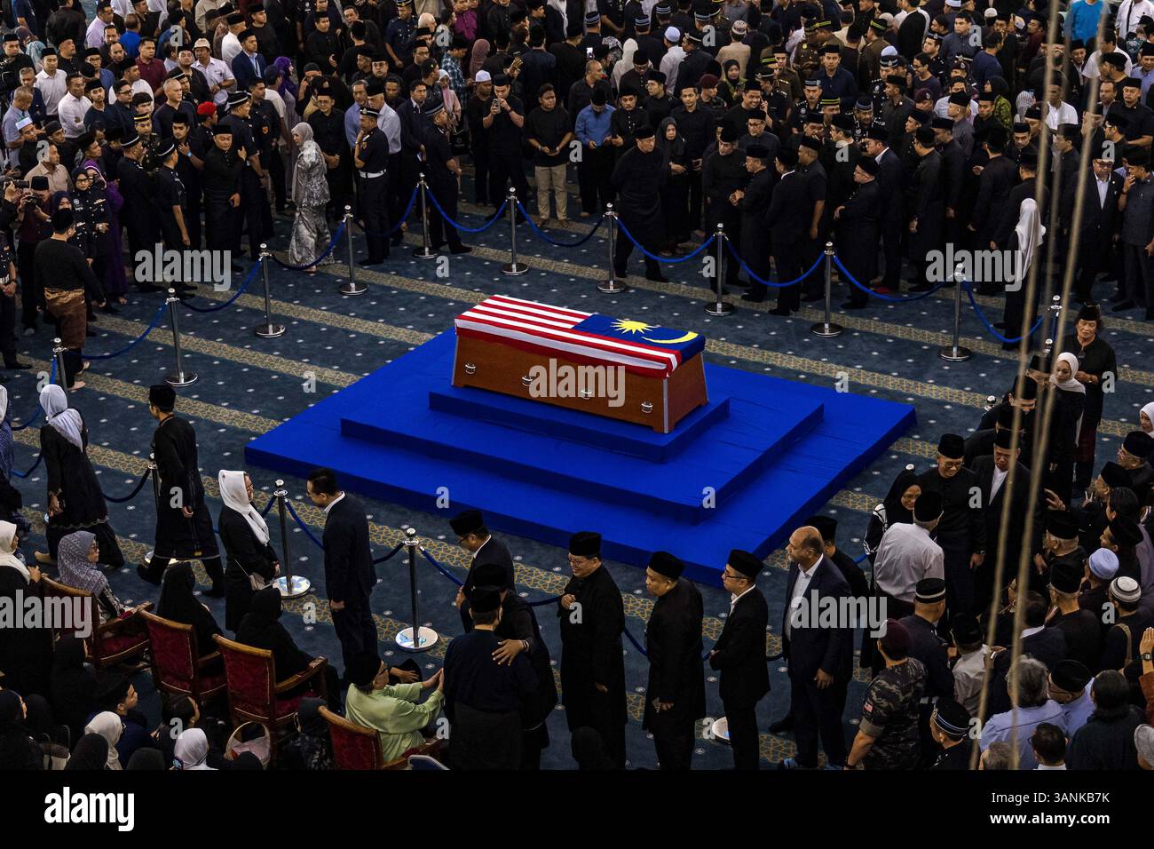 Kuala Lumpur, Selangor, Malaysia. 15th Apr, 2025. The coffin of former ...