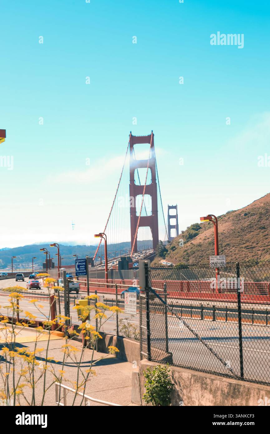 The iconic famous Golden Gate bridge over san francisco bay and Pacific ...