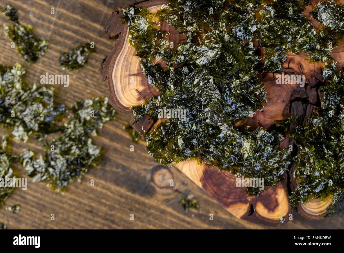 green algae, natural green algae that are used to prepare Japanese ...