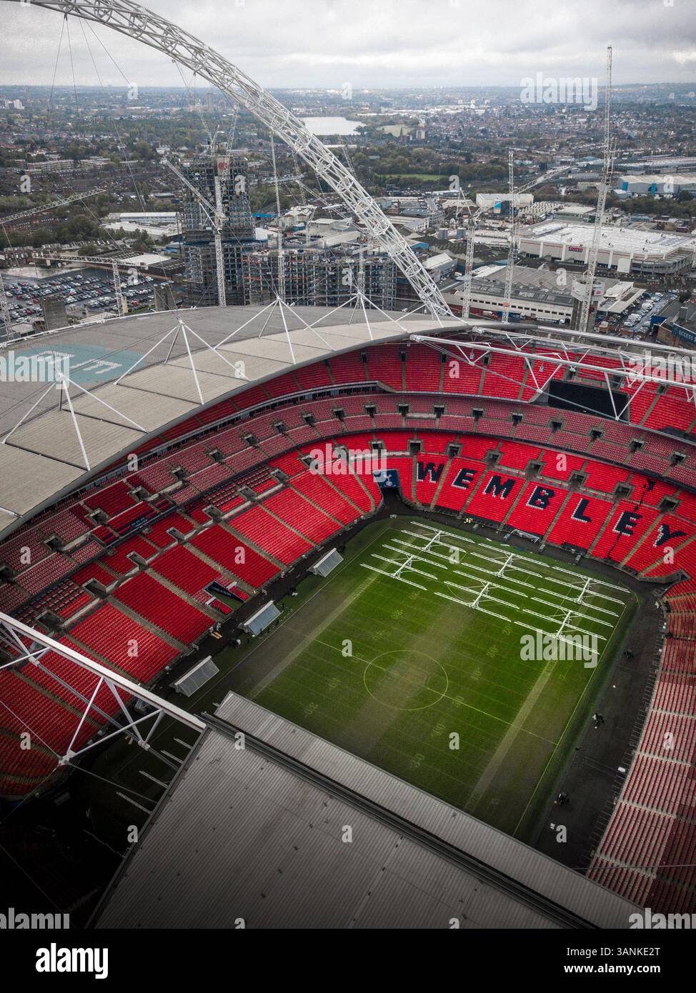 Wembley arena birds eye hi-res stock photography and images - Alamy