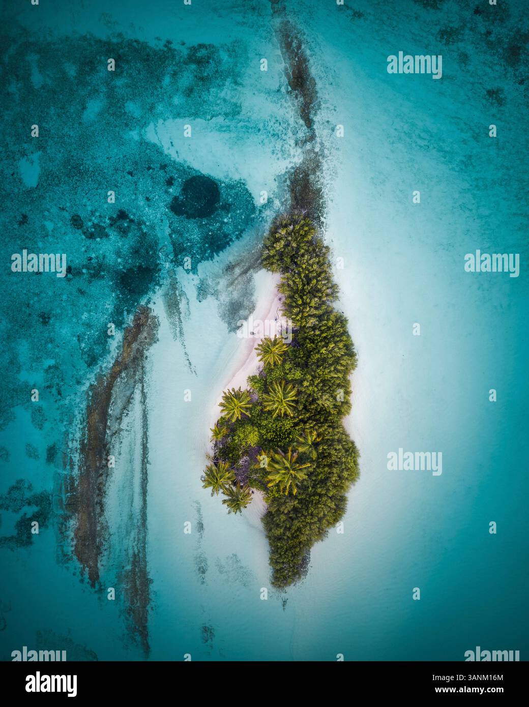 Aerial view of an inhabited island located in laamu atoll, Athahendha ...