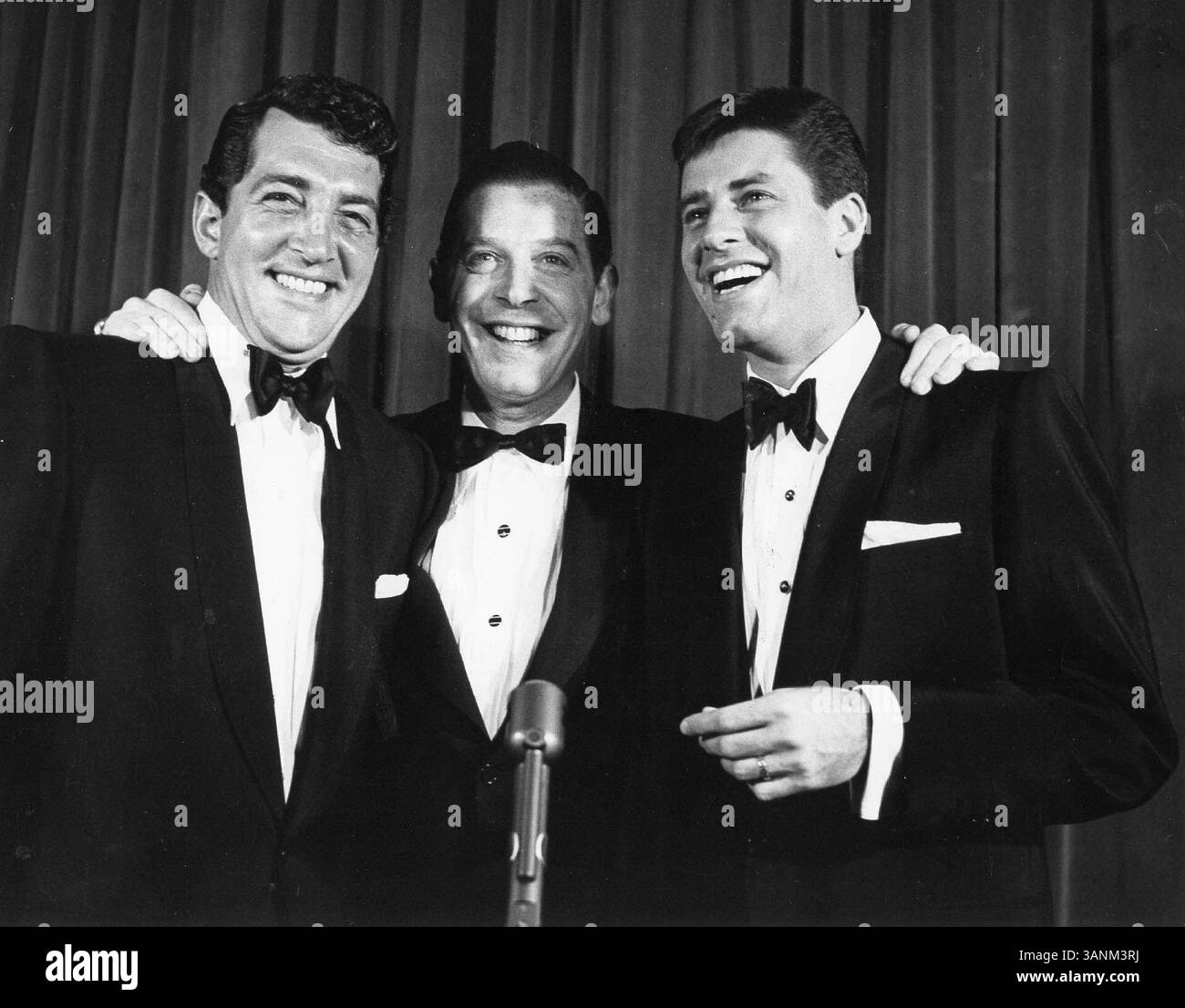 Milton berle jerry lewis dean martin hi-res stock photography and ...