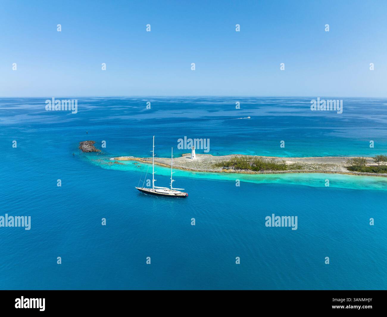 Aerial view of transparent turquoise waters surrounding Nassau Harbour ...