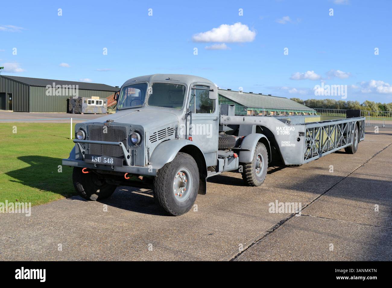 The Bedford OX tractor unit, coupled with the Taskers semi-trailer ...