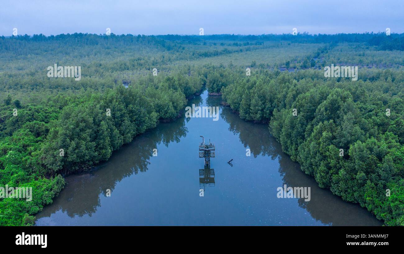 Akuku toru hi-res stock photography and images - Alamy