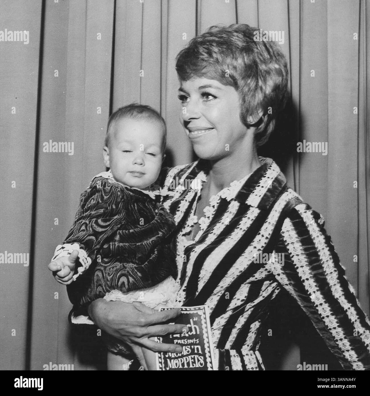 May 9, 2011 - CAROL BURNETT with daughter Erin Kate Hamilton at ''Beach'' fashion show.Supplied ...