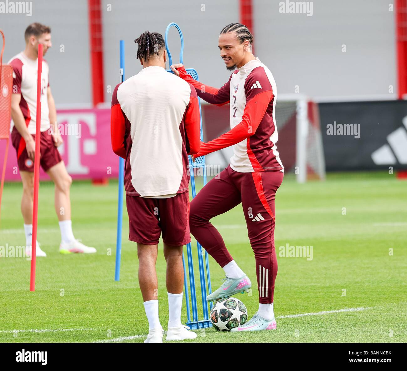Munich, Germany. 15th Apr, 2025. FC Bayern Munich training session ...