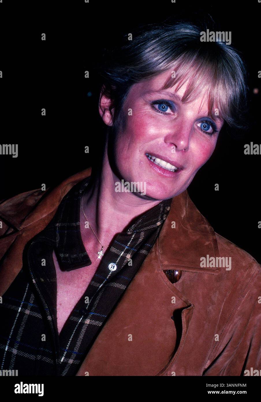 June 2, 2005 - LINDA EVANS.#I5468BK.Â© BARRY KING-(Credit Image ...