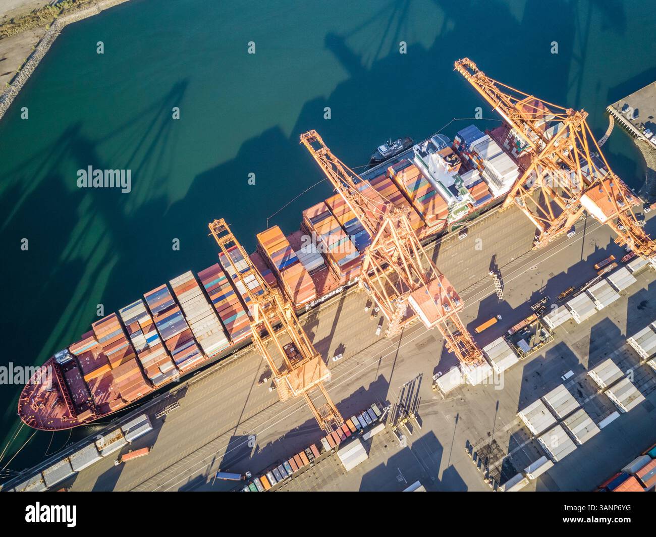 Aerial view of a merchandise boat in Tacoma harbour, Washington, USA ...