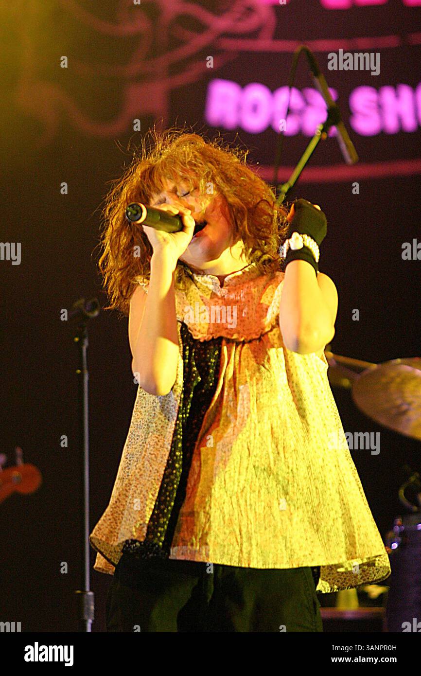 Apr. 29, 2005 - K42963JR.PUFFY AMIYUMI CONCERT AT THE WILTERNLG, LOS ...