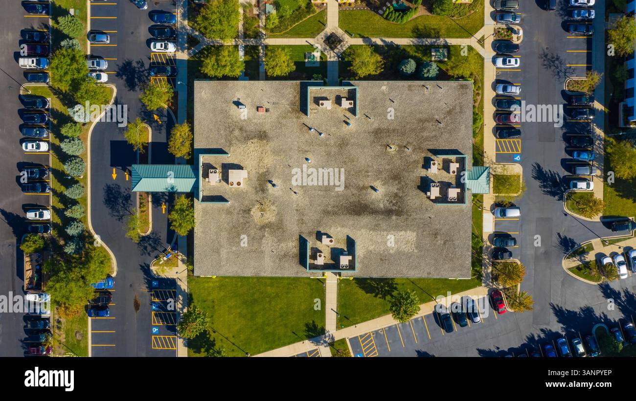 Flight above low rise architecture hi-res stock photography and images ...