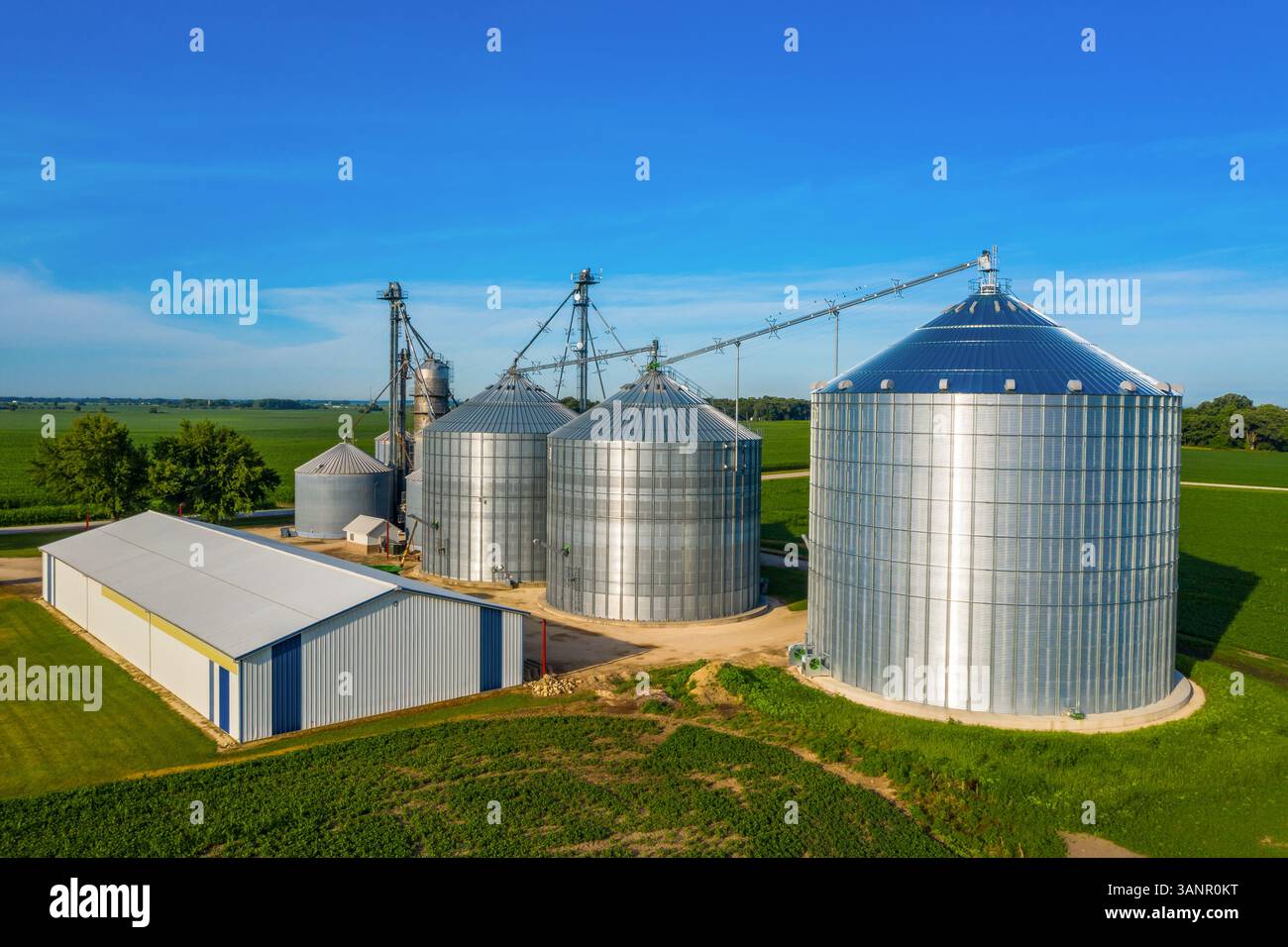 Aerial view of a silos in Kaneville township near Chicago in Illinois ...