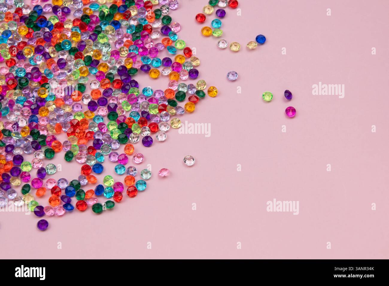 Mini gems hi-res stock photography and images - Alamy