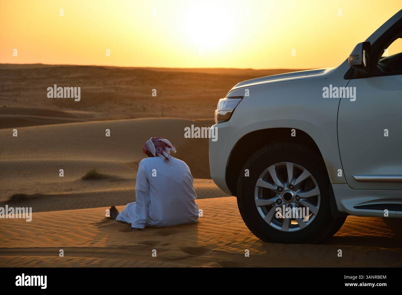 Rub Al Khali desert, Sultanate of Oman. Local omani man in traditional ...