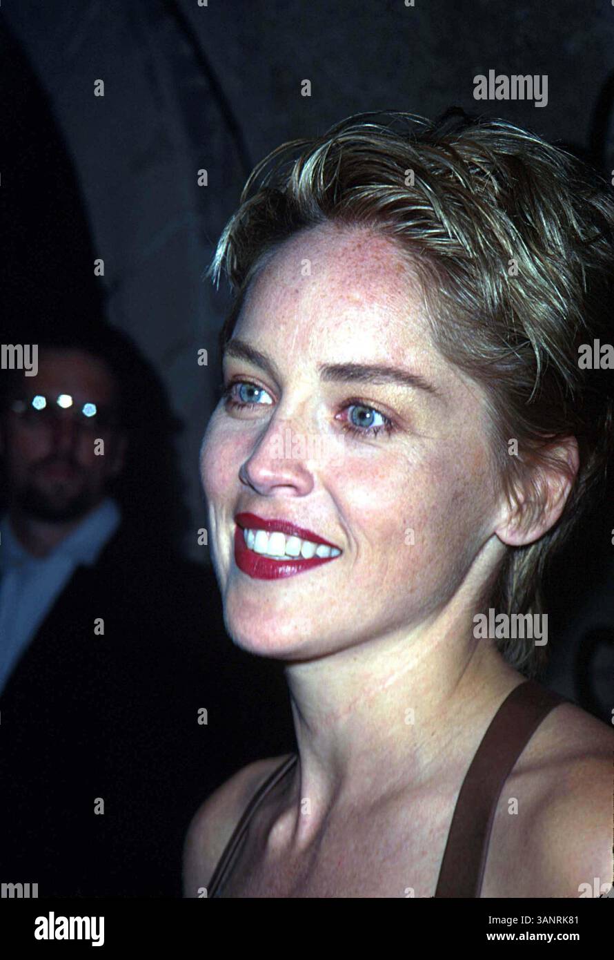 Mar. 17, 2005 - SHARON STONE AT GEFFEN PLAYHOUSE OPENING IN LOS ANGELES ...