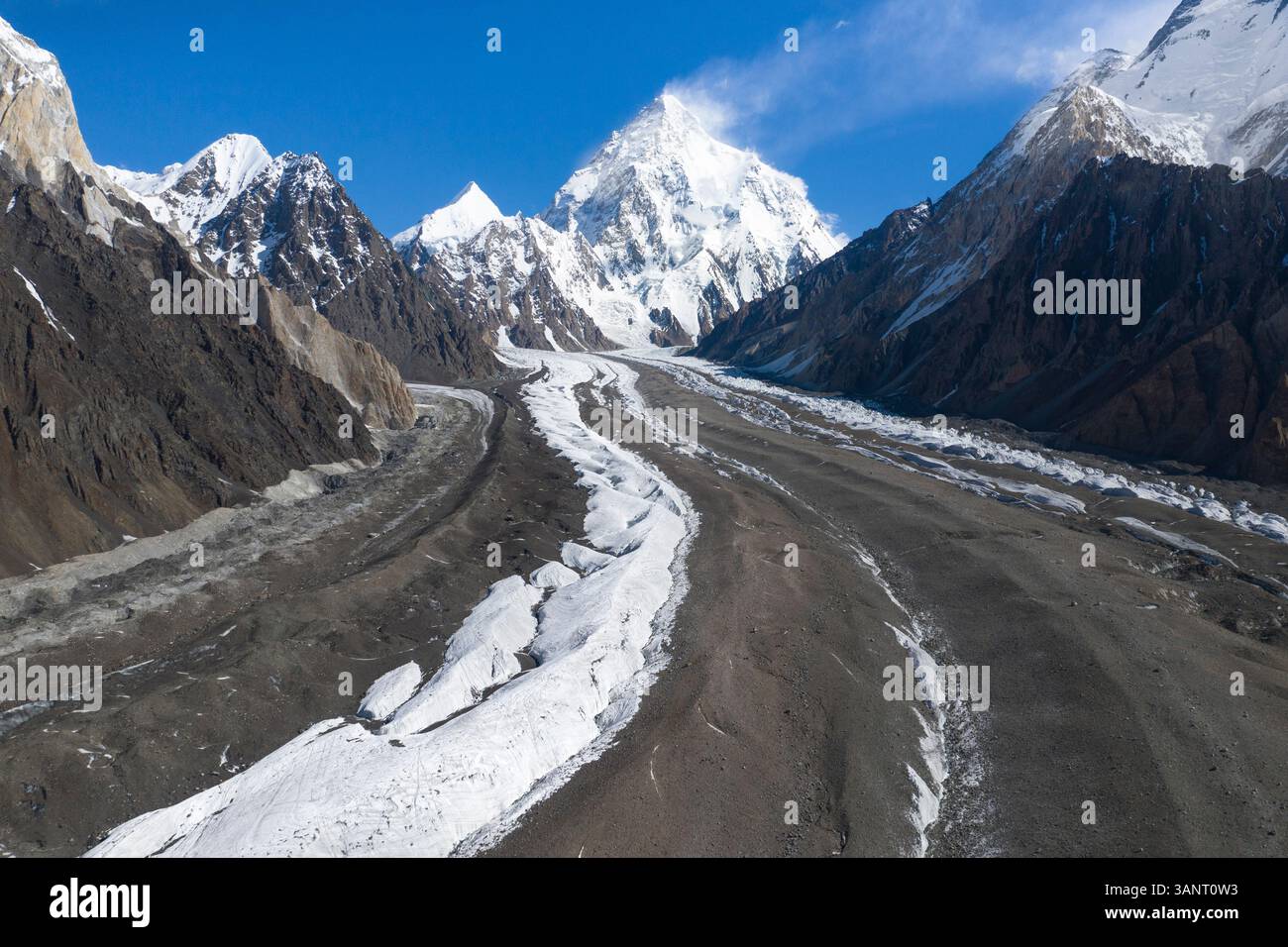 Aerial view of snow-covered Himalayas with Godwin Austen glacier, Broad ...