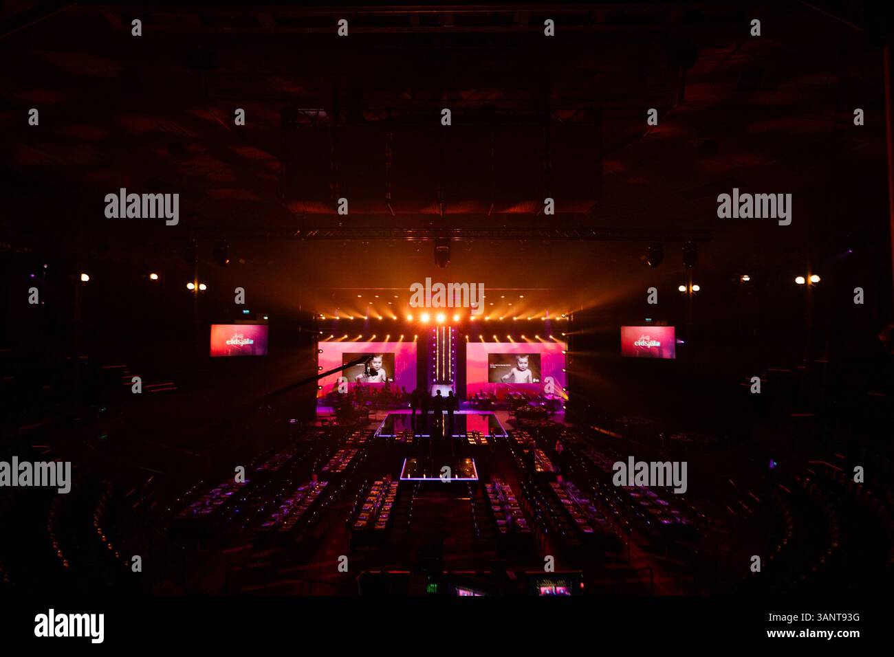 250415 Interiör vy av Cirkus av inför Eldsjälsgalan 2025 den 15 april 2025 i Stockholm. Foto ...