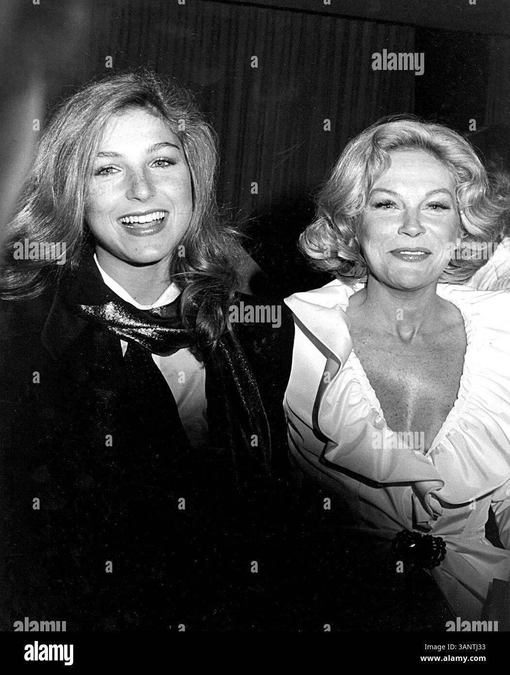 TATUM O'NEAL WTIH HER MOTHER JOANNA MOORE. Credit Image: © Barry King ...