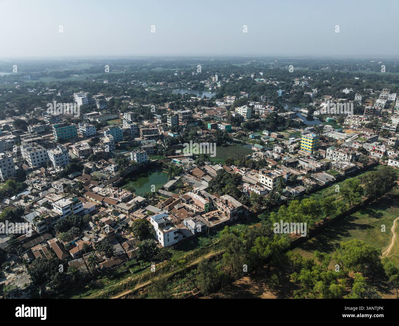 Urban area roads buildings hi-res stock photography and images - Alamy