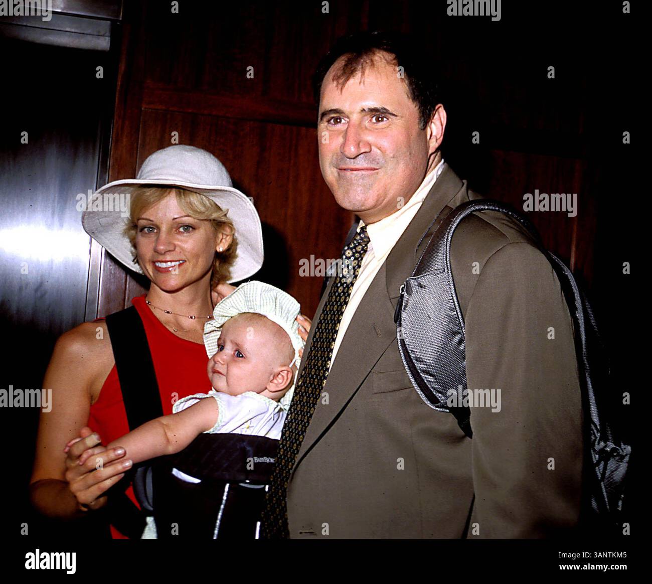 Jan. 1, 2011 - RICHARD KIND FAMILY.K25884ML SD0813.THE LAUNCH OF ...