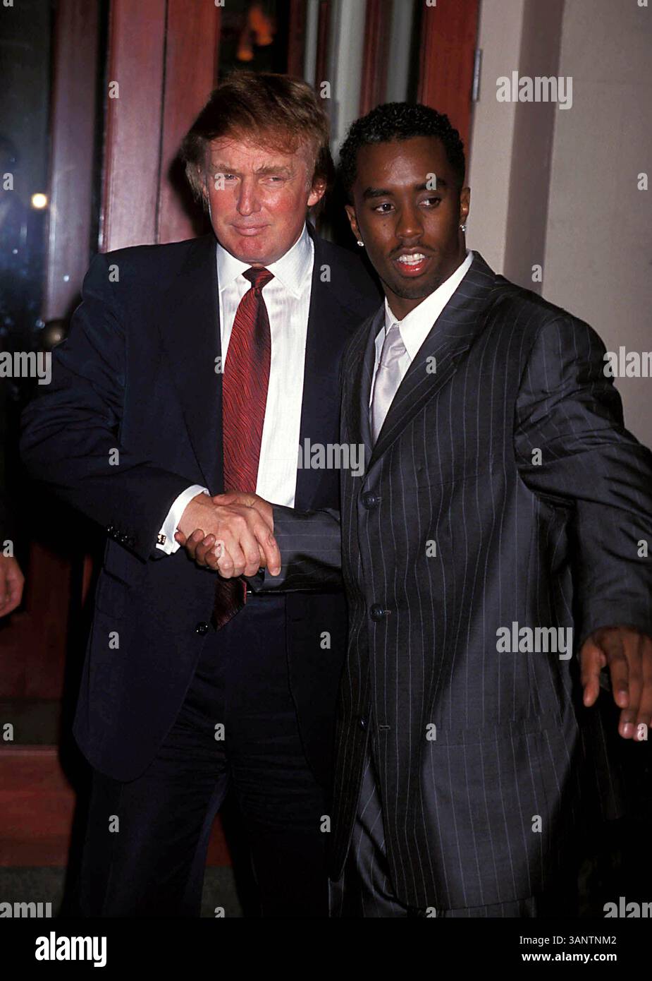 Donald trump sean combs 1997 hi-res stock photography and images - Alamy