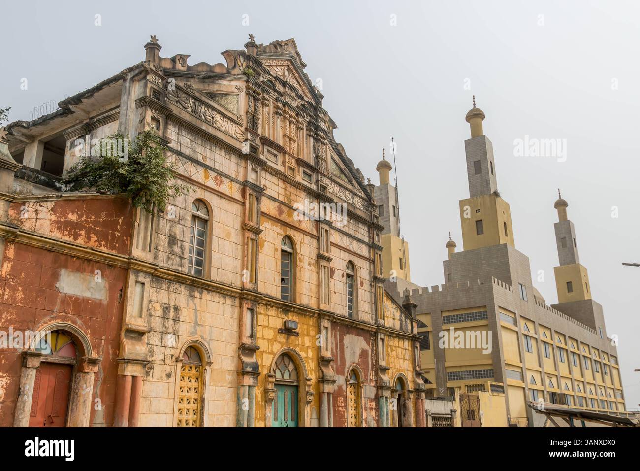 Porto-Novo Grand Mosque facade, a famous tourism landmark and colonial ...